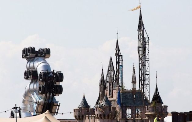 Dismaland, le Disneyland post-apocalyptique de Banksy [vidéo] - Baron Mag