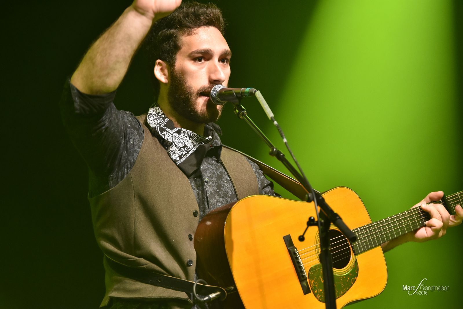 Raphaël Butler part en tournée à travers l'Ontario - Baron Mag