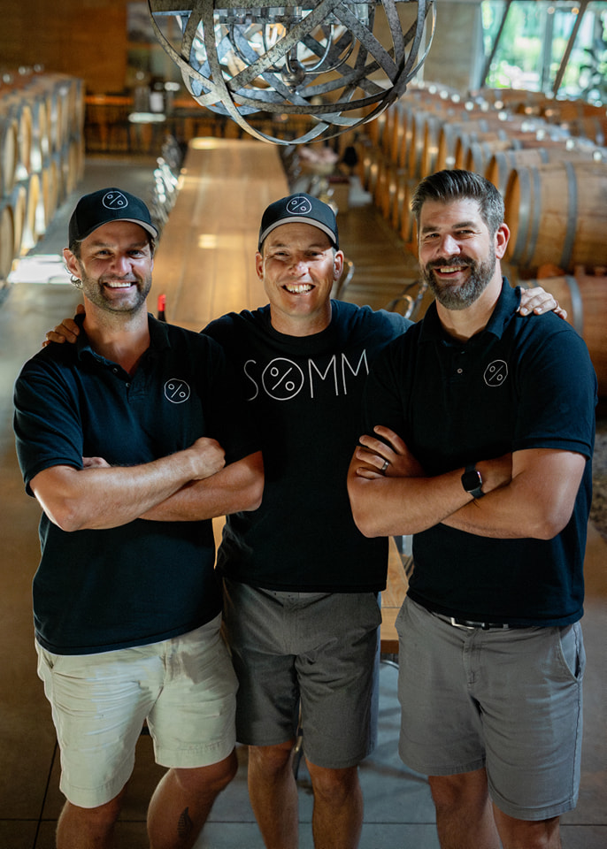 🍷 Somm Zero : trois sommeliers de l’Okanagan révolutionnent les boissons sans alcool au Canada ...
